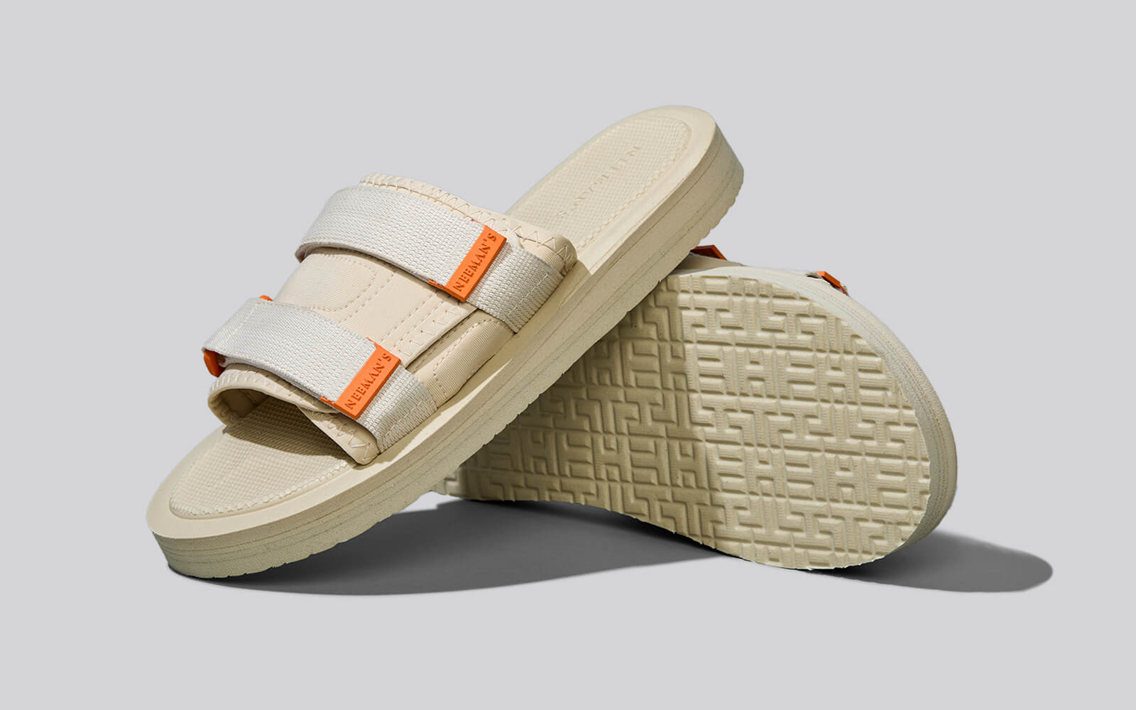 Breezy Fluff Sandals : Beige