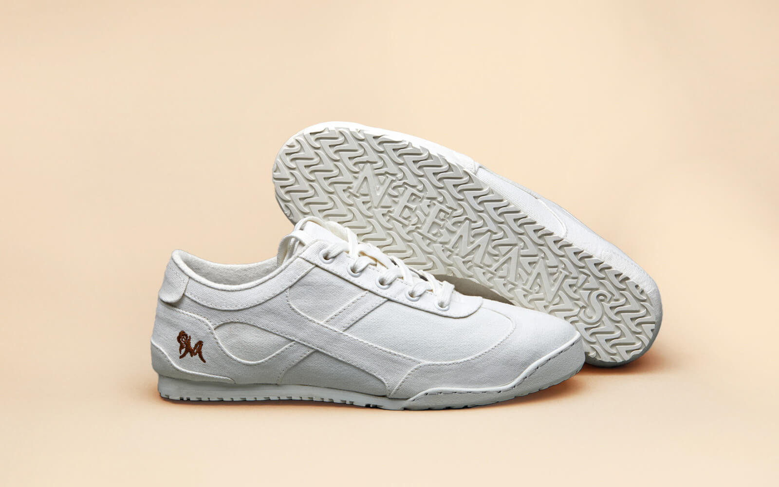 Urban Casuals : Jazz White