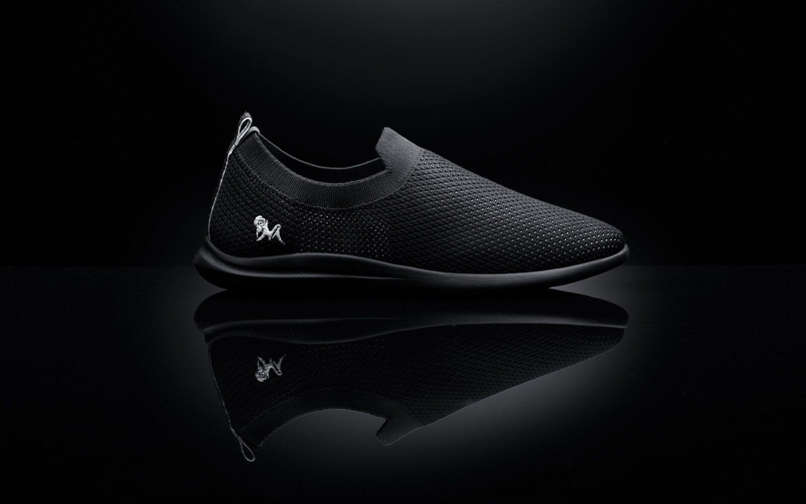 Spotlight Slip Ons – Neeman's